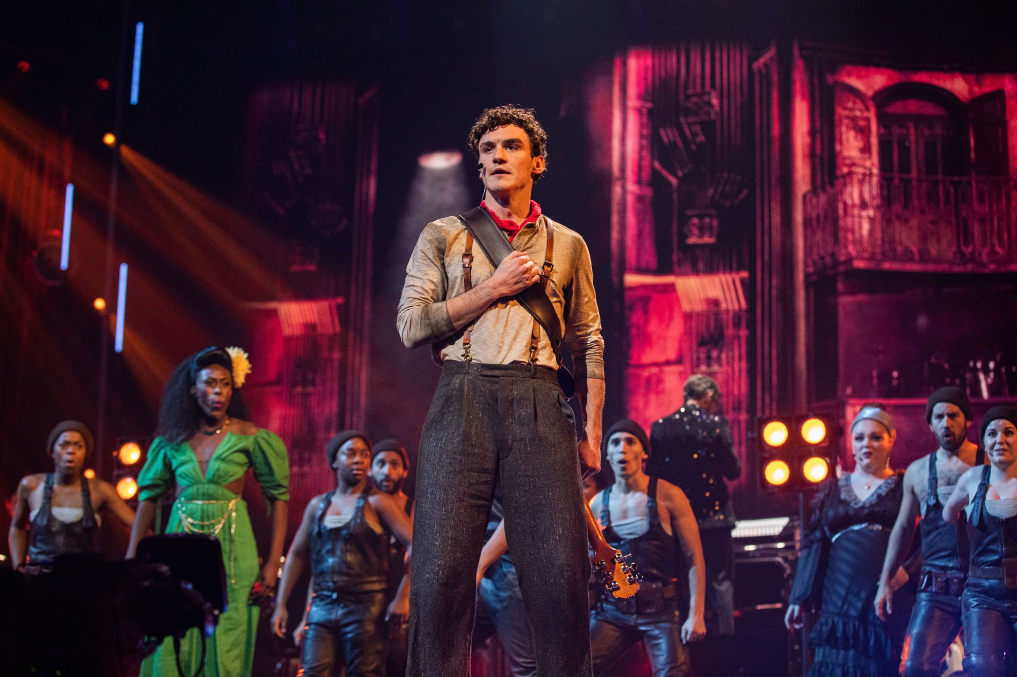 Hadestown reviews show the West End and Broadway are far from the same - Stageberry